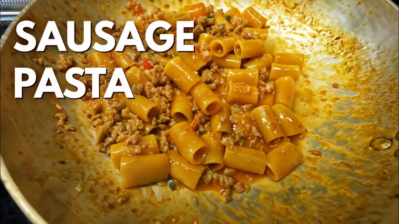 This is how Italians cook sausage pasta