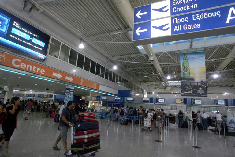 Ελευθέριος Βενιζέλος: Με καθυστερήσεις η εκκίνηση της θερινής σεζόν