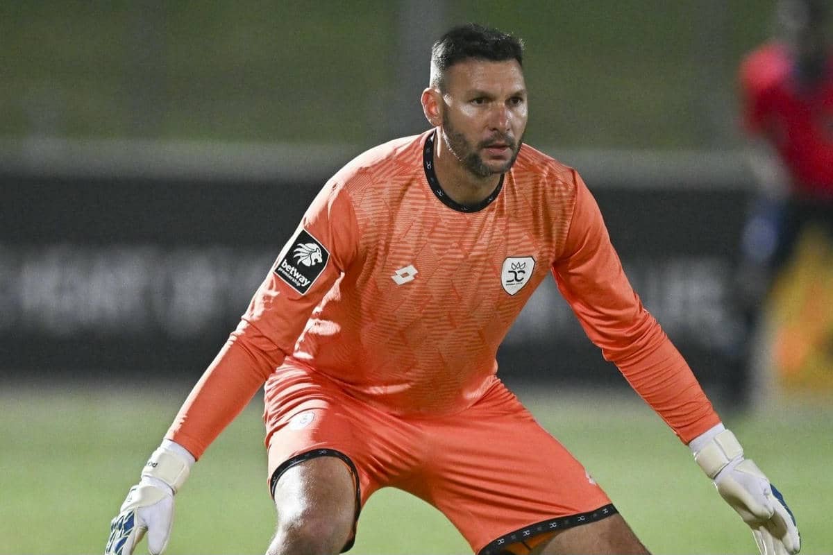 Darren Keet announces retirement from football
