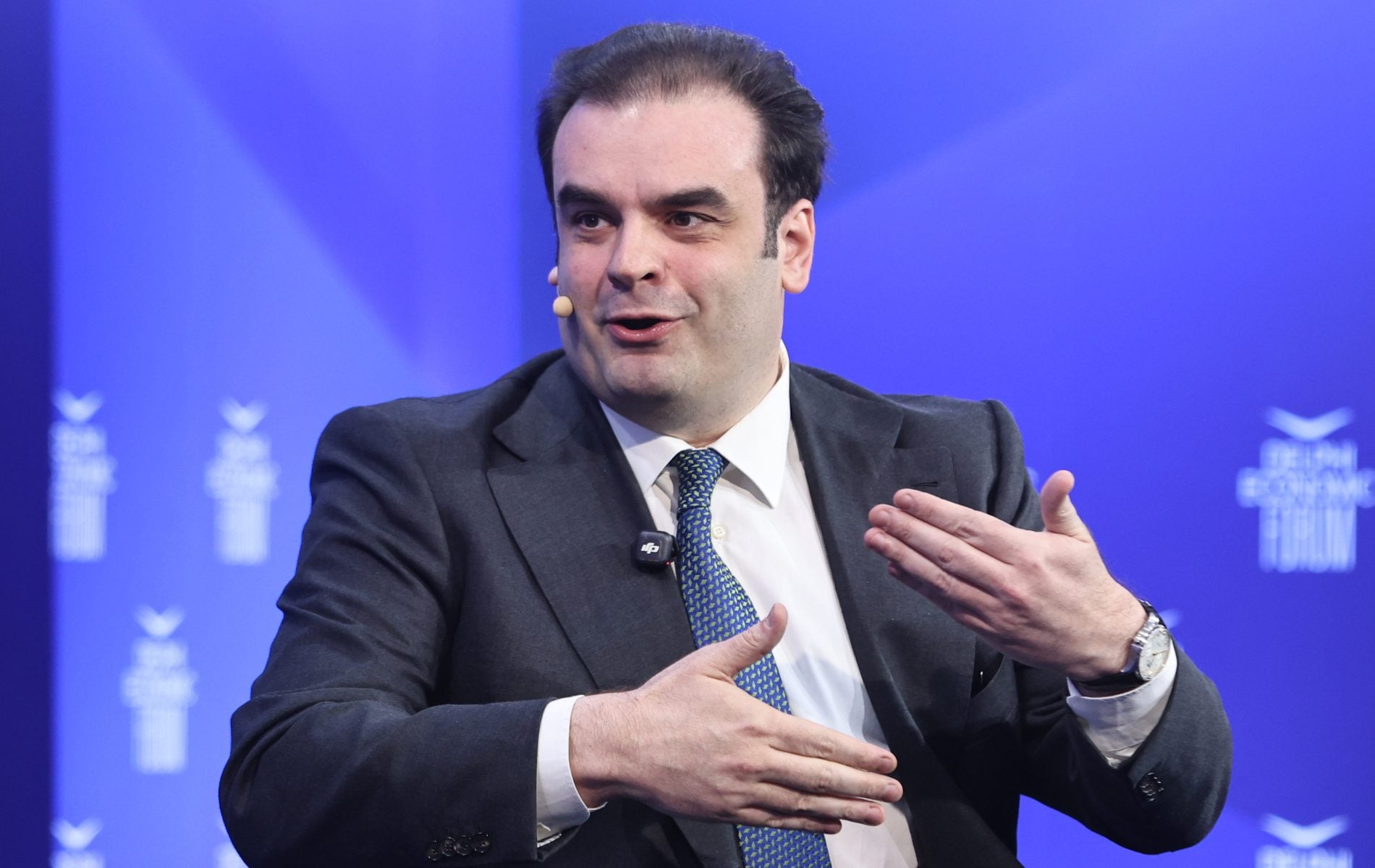 Εμπορικός πόλεμος ΗΠΑ-ΕΕ: Η απάντηση Πιερρακάκη στις απειλές Τραμπ για ...