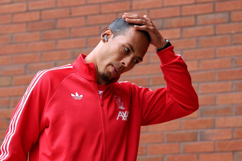 Virgil van Dijk responds to Liverpool holiday accusation after new ...