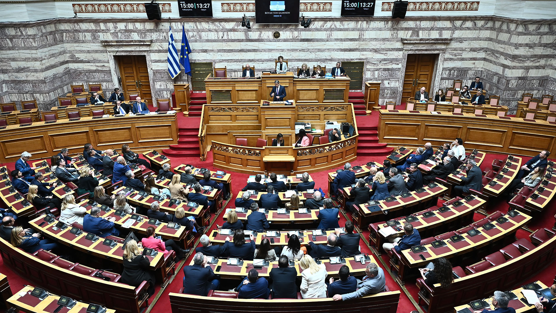 Αντιπαράθεση κυβέρνησης – ΠΑΣΟΚ για ΟΠΕΚΕΠΕ, υποκλοπές και «τοξικότητα»