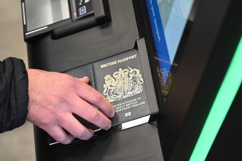 Brits travelling to Portugal and Italy see airport change amid queue chaos