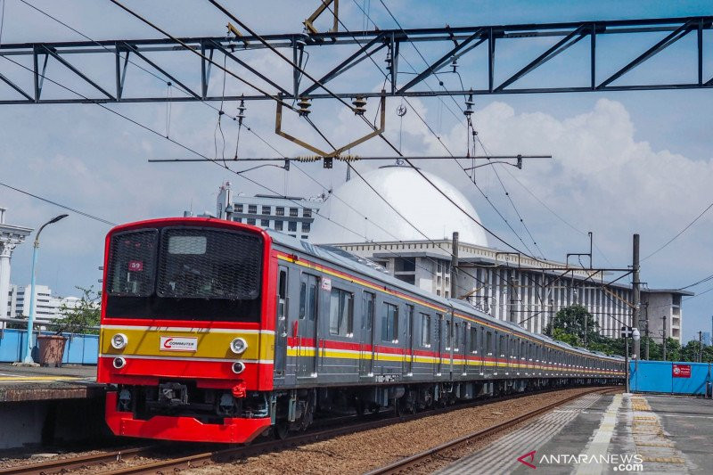 Listrik KRL Commuter Line Tanah Abang-Rangkas Bitung padam, ini penyebabnya