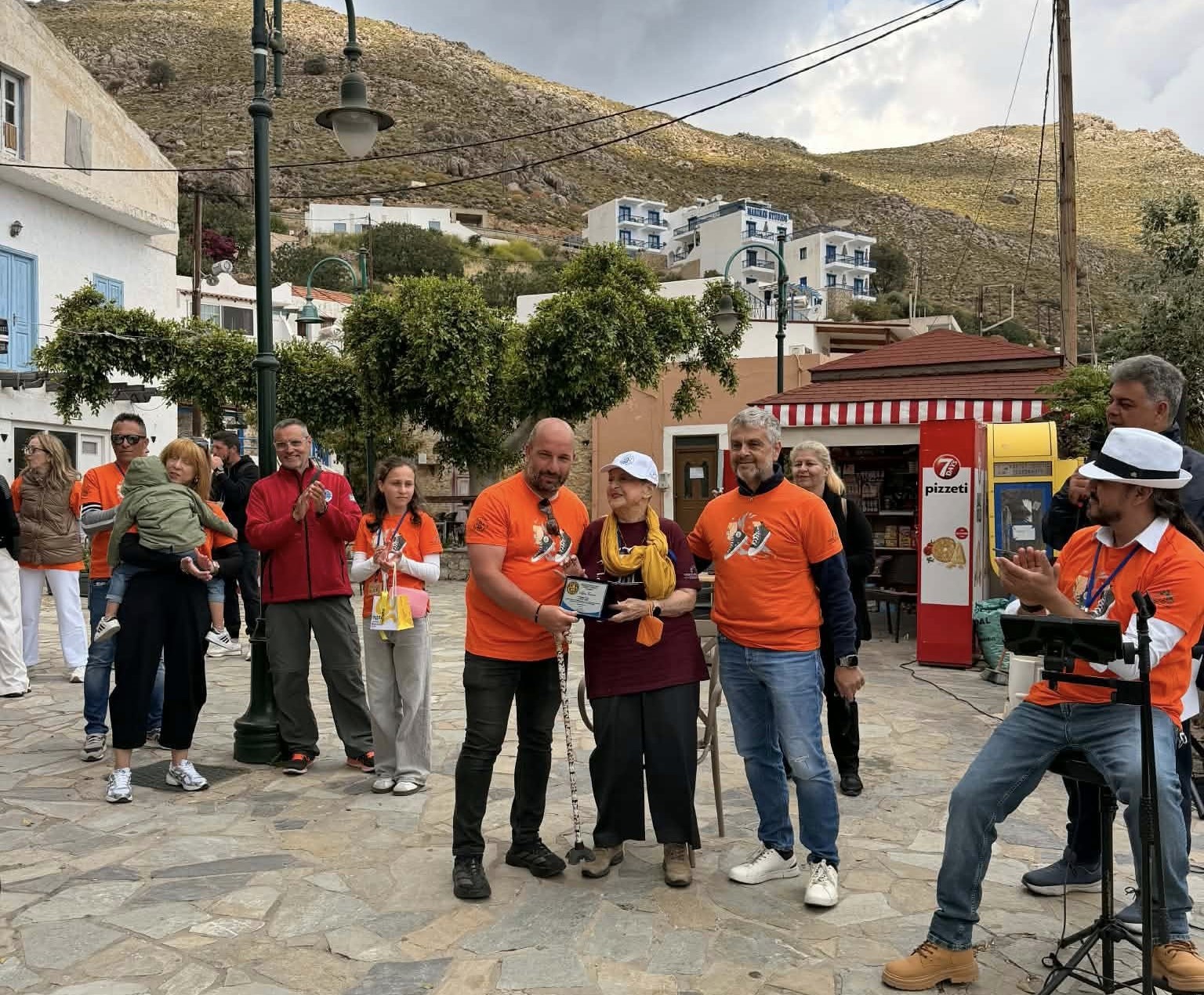 Θριαμβευτική επιτυχία για το «Περπάτημα Ζωής & Ελπίδας στην Τήλο»