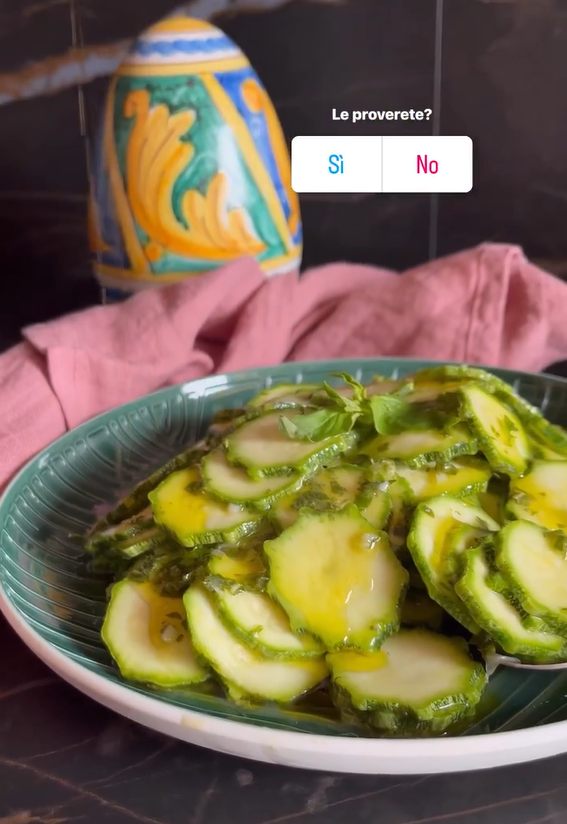 Zucchine crude marinate al limone e menta: il segreto per un contorno ...