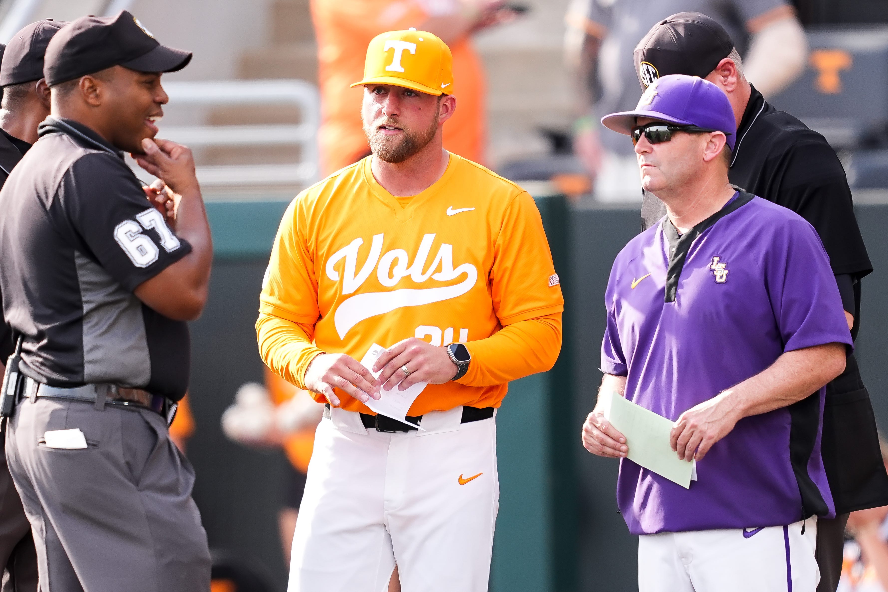 SEC baseball standings: Where LSU ranks after sweeping South Carolina