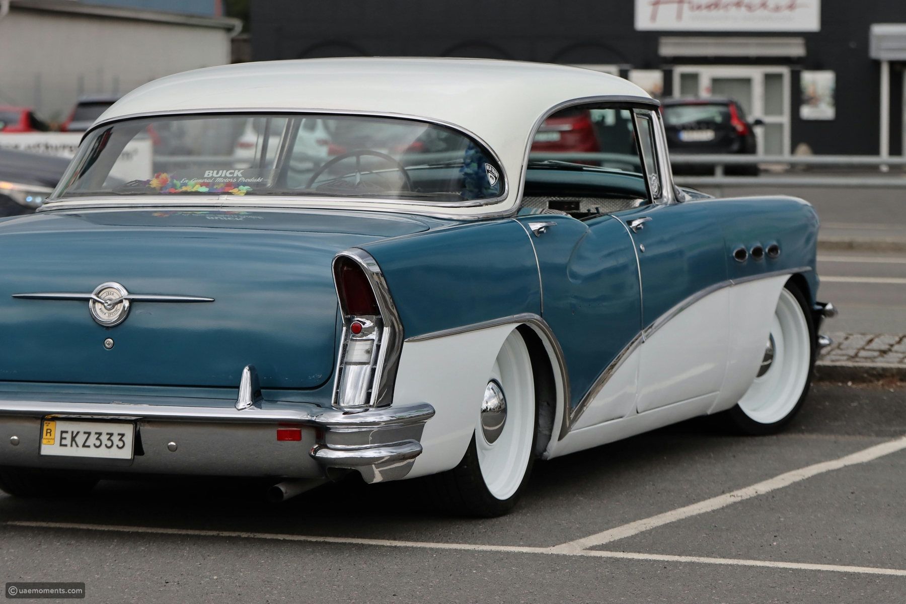 The overbuilt American car that defied logic