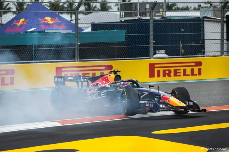 Verstappen maakt een slechte beurt bij Montoya: "Het was niet eens ...