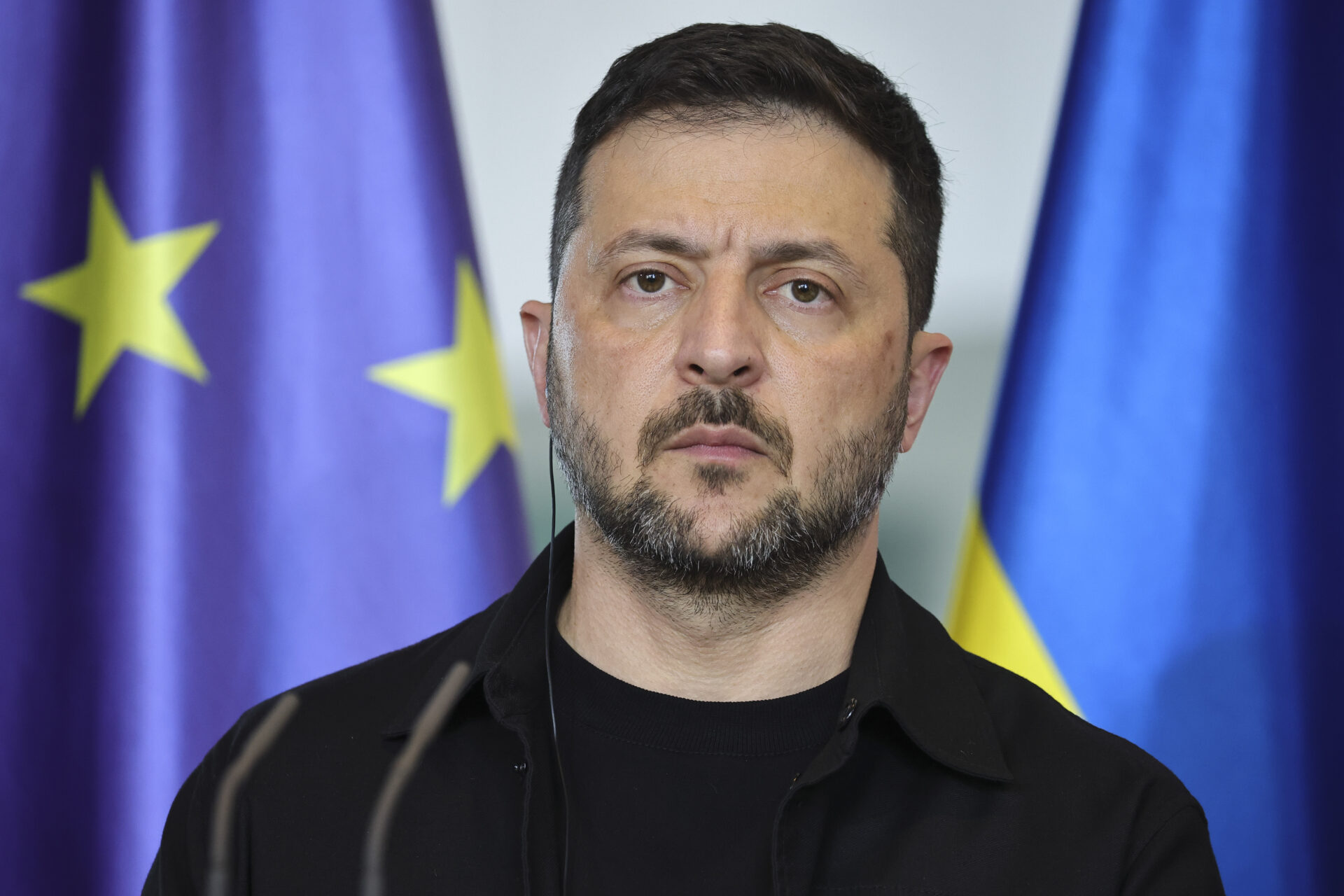 Conflitto in Ucraina: Zelensky accusa Vance di sostegno ai russi