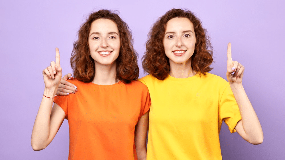 20 twin facts that still surprise singletons