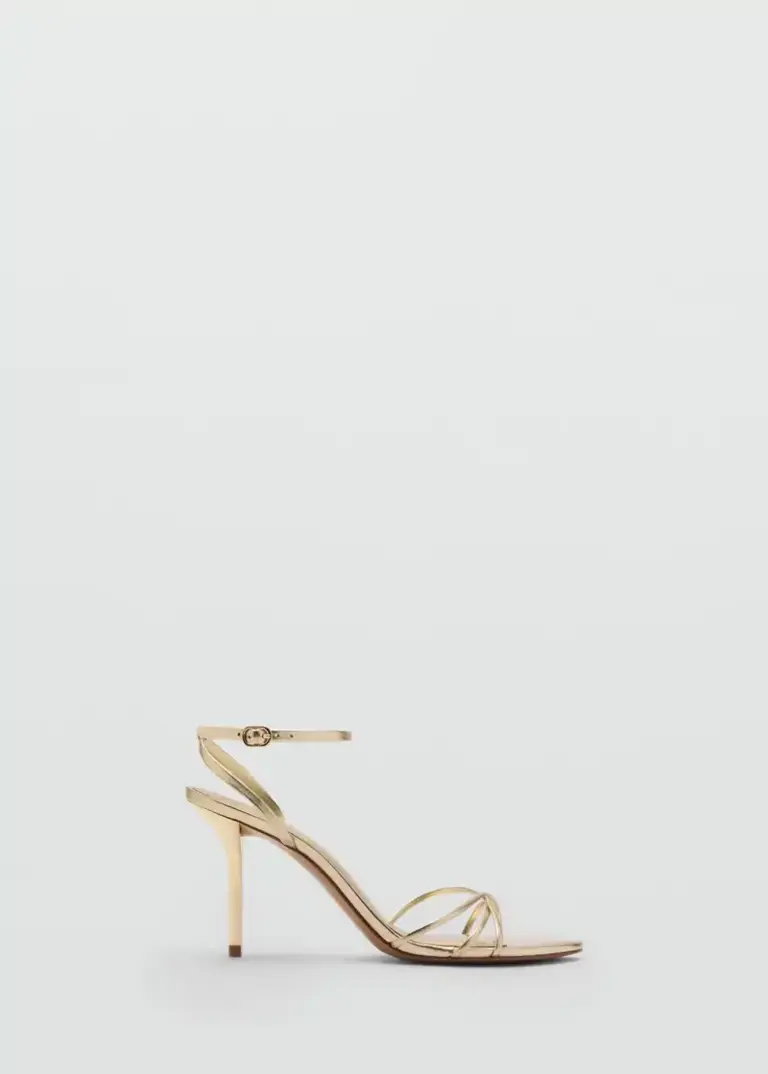 Los zapatos tendencia de Mango para ir cómoda y elegante a una boda de ...