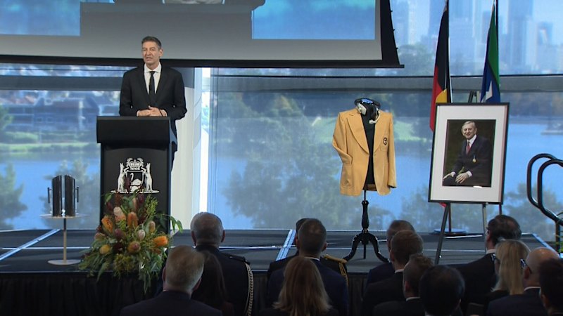 Australian sports, media icons turn out to farewell Dennis Cometti at ...