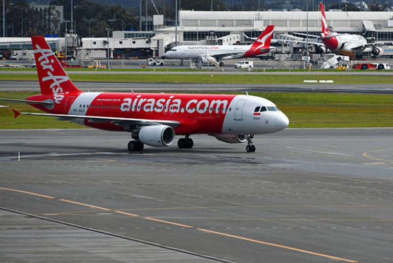 AirAsia X is said to near landmark deal for 150 Airbus A220 jets