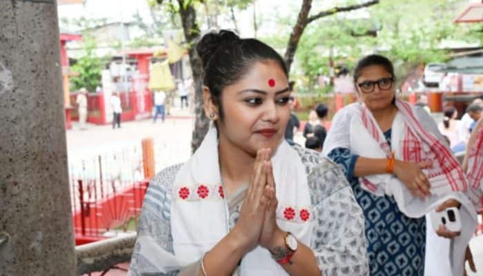 Who is Sayoni Ghosh? From religious controversy to 'not a jhalmuri ...