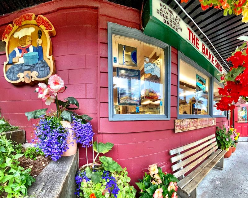 The best cozy small-town restaurant in every corner of the US