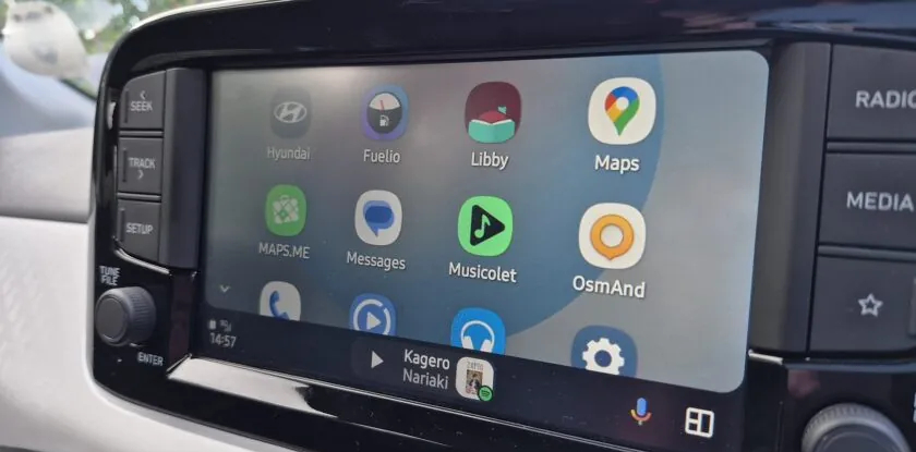 Android Auto cambia volto, Google prepara i widget personalizzabili