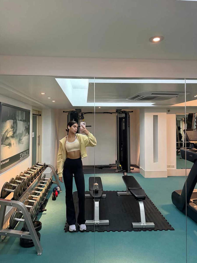 Khushi Kapoor's latest photo dump is simply adorable