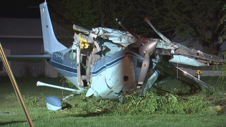 2 in critical condition after small plane crash in Fairfield County