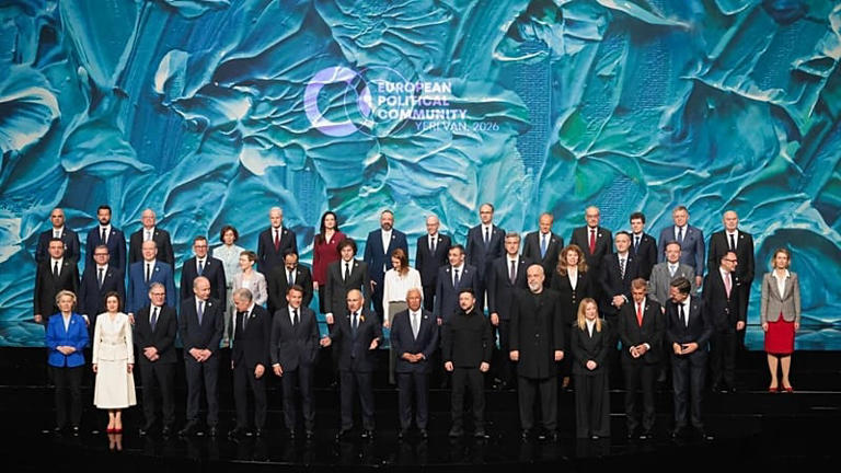 Ευρωπαϊκή Πολιτική Κοινότητα: Στο μνημείο Γενοκτονίας των Αρμενίων ο ...