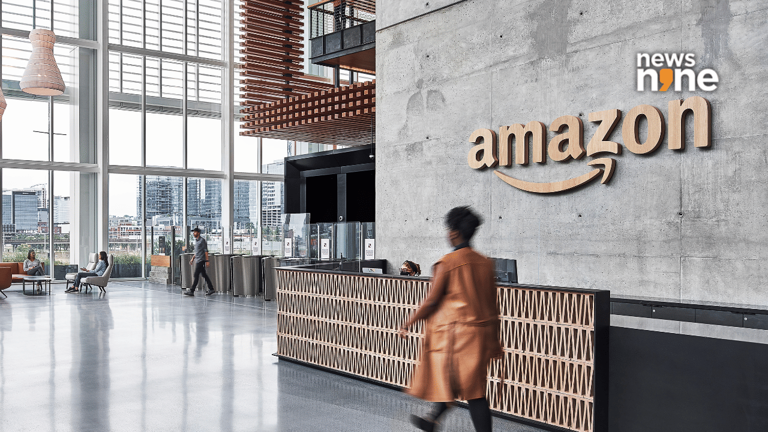 Amazon worker tells boss "put your pen down" after a long message, gets ...