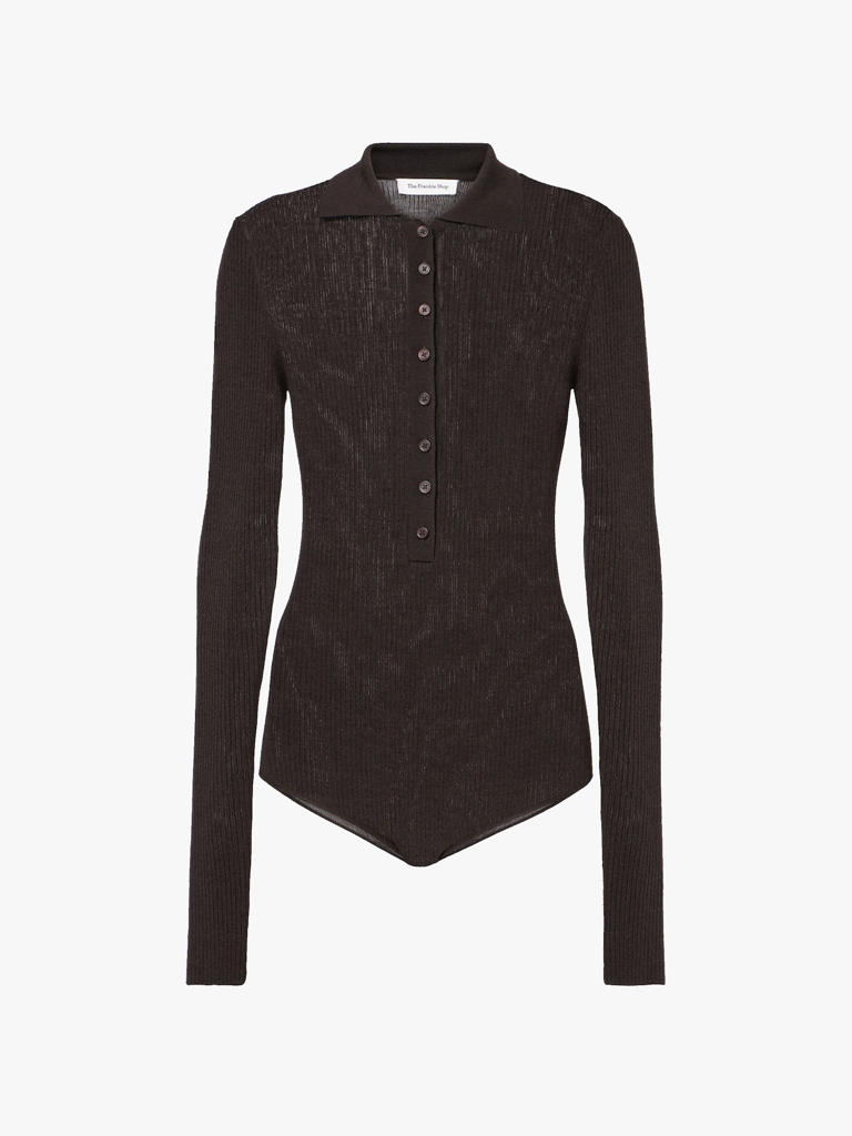 Cómo llevar tenis bailarina para un look elegante y cómodo con jeans y ...