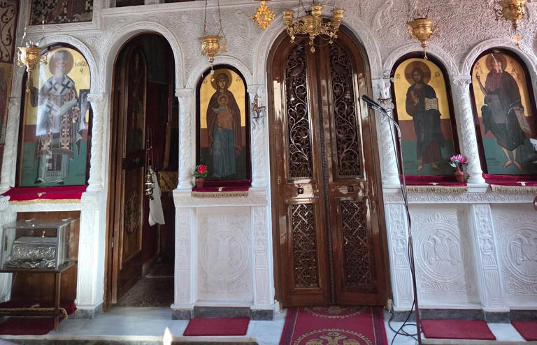 Τακτική Θεία Λειτουργία στο Μητροπολιτικό Παρεκκλήσι του Αγίου ...