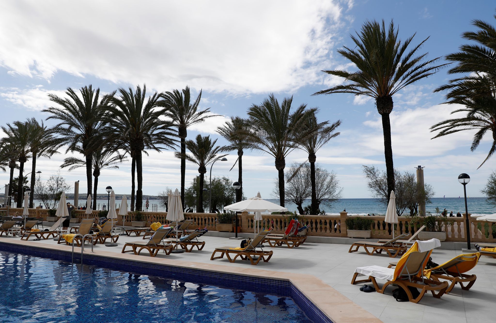 German court backs man in dispute over towel-reserved pool loungers