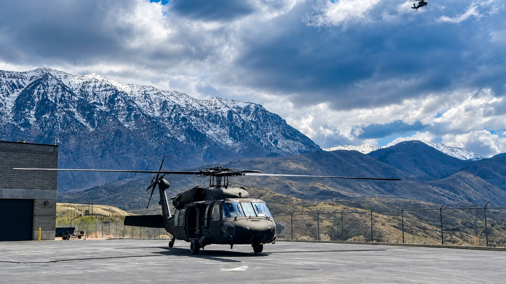 Helicópteros Black Hawk llegan para el ejercicio Wolverine en Utah
