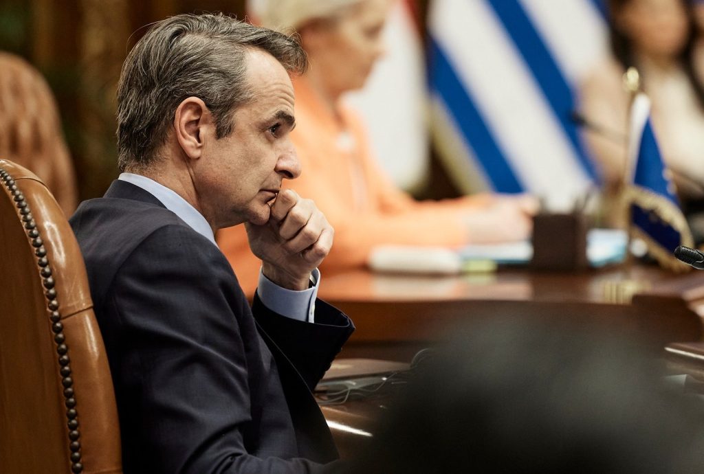 «ΓΑΛΑΖΙΟ ΠΟΤΑΜΙ» ΕΙΣΗΓΟΥΝΤΑΙ ΣΤΟΝ ΜΗΤΣΟΤΑΚΗ
