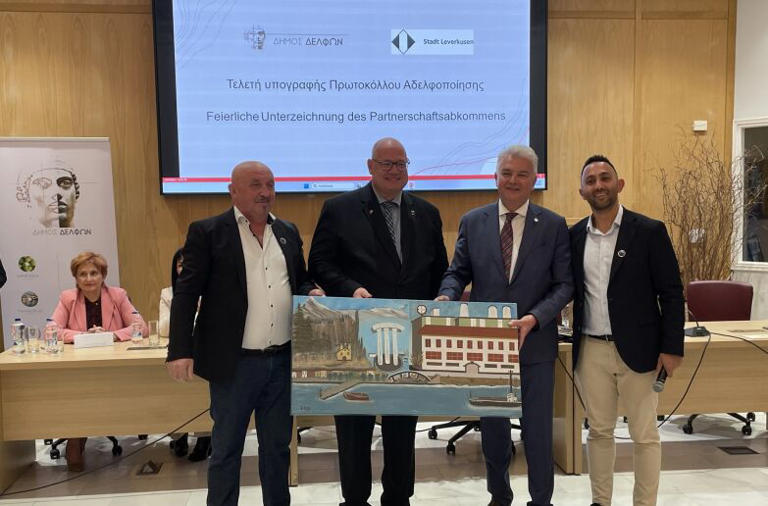 Συγκλονιστική η τελετή αδελφοποίησης των Δήμων Δελφών και Λεβερκούζεν