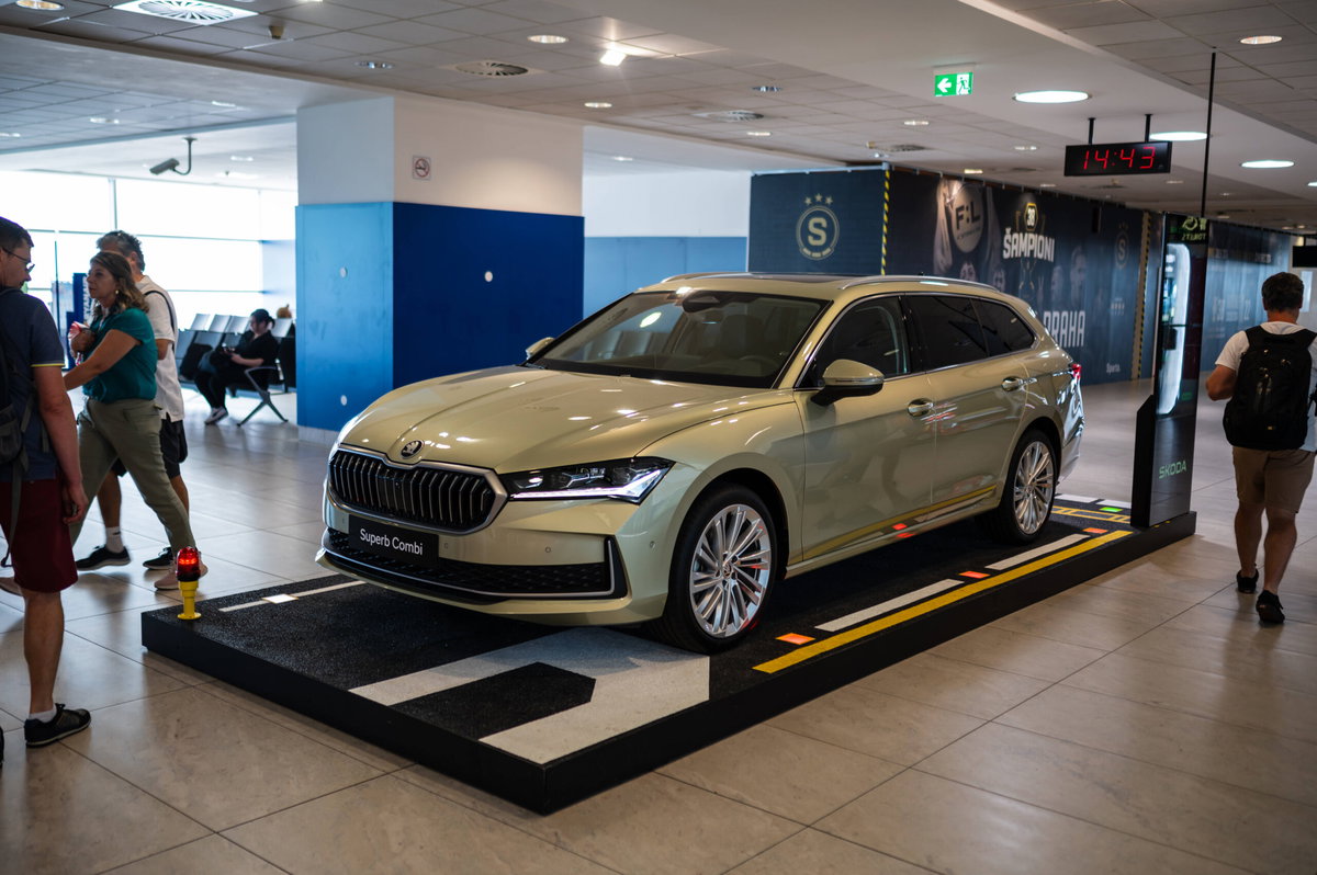 10 executive cars that get it right (and one that doesn’t)