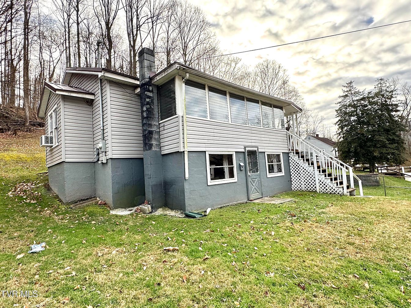 Discover a charming 1950 starter home in Big Stone Gap, Virginia ...