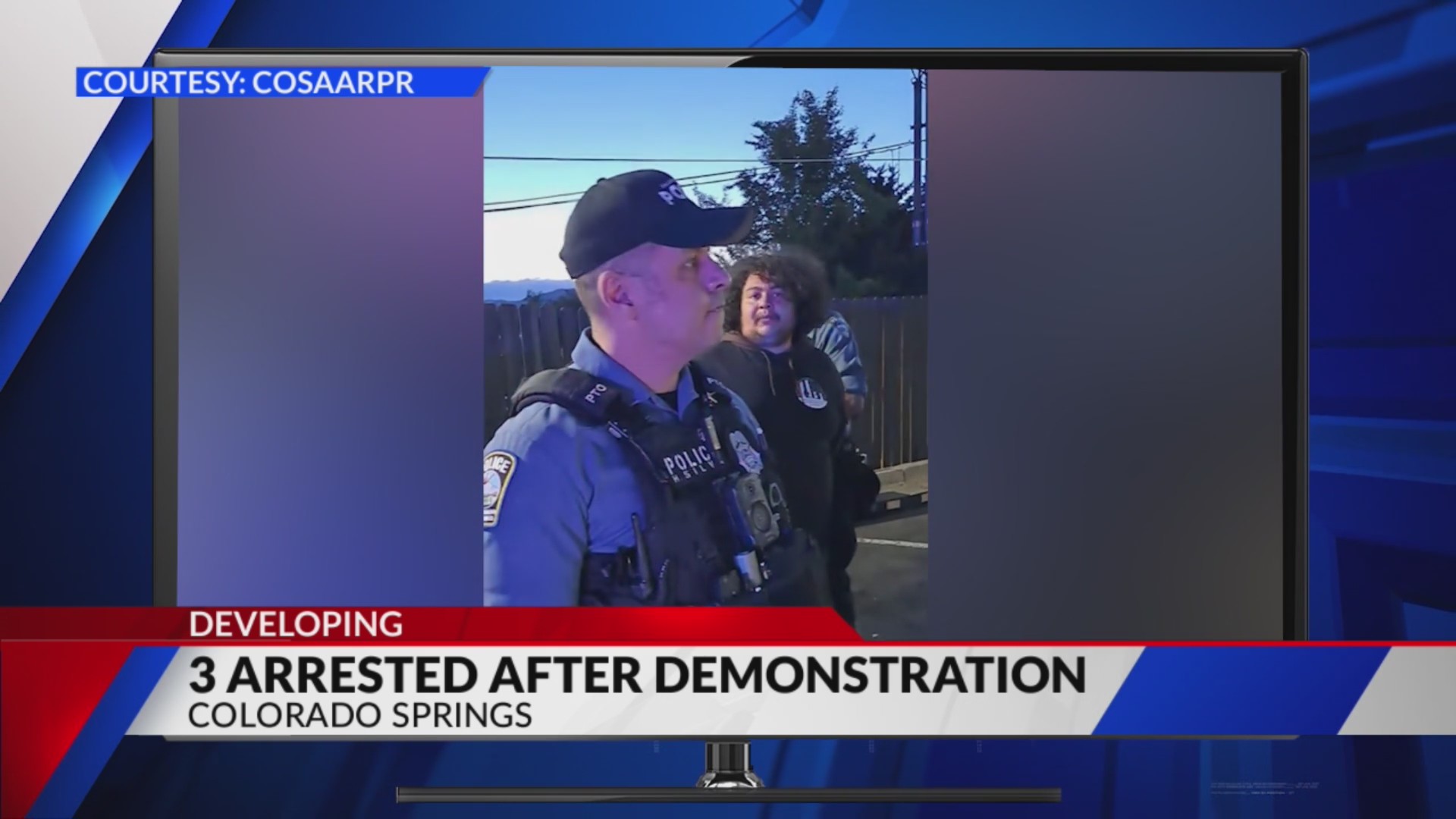 CSPD: Demonstrators obstruct business, bang on windows