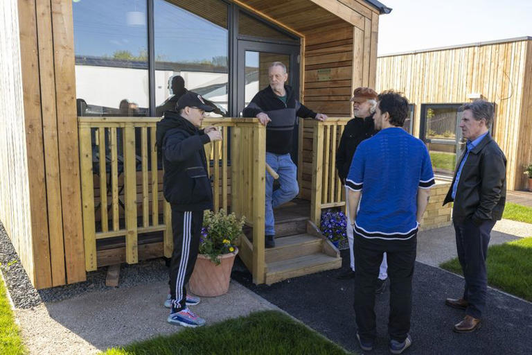 Bob Geldof and Rob Brydon visit Social Bite's Rutherglen homelessness ...