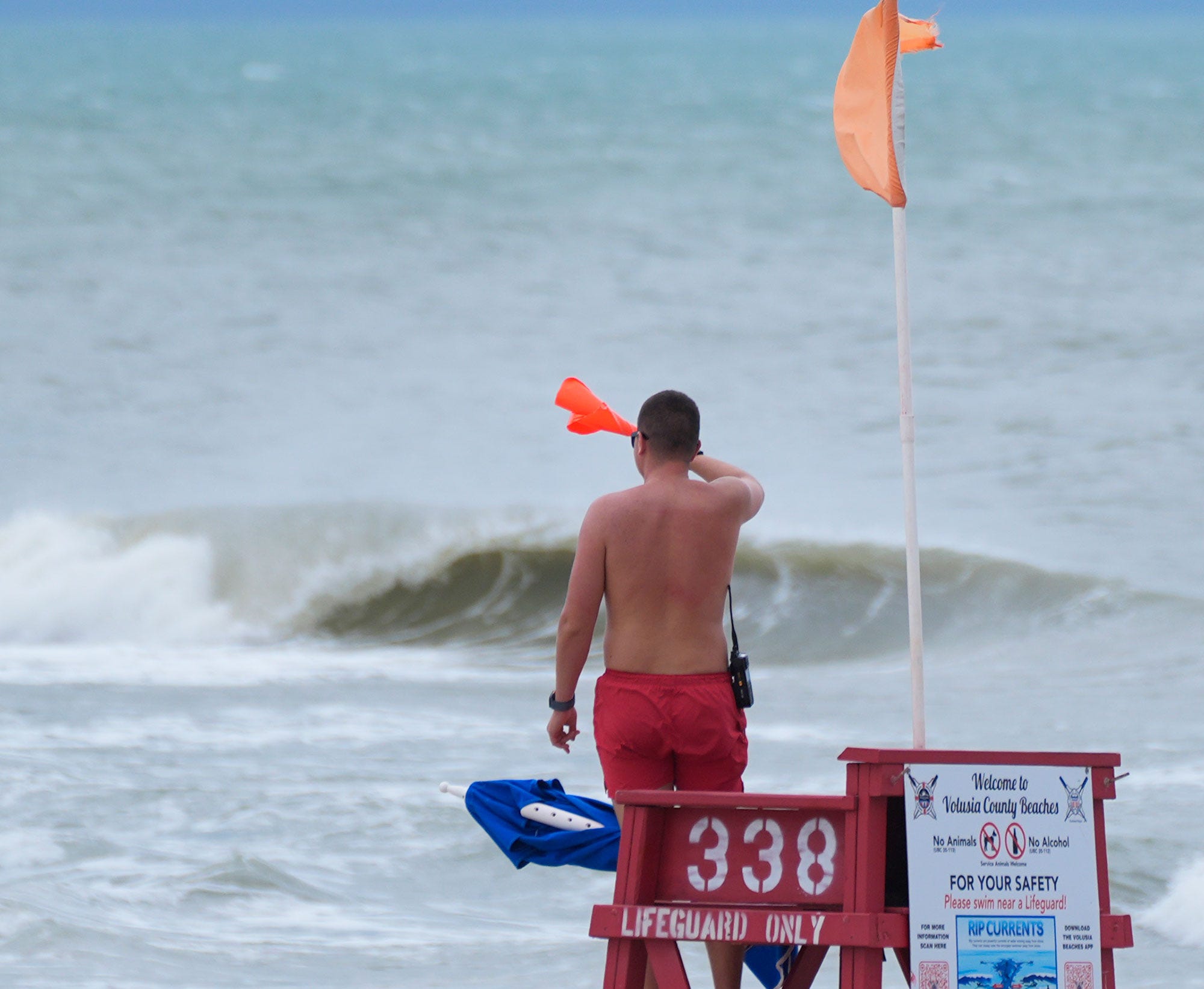 Daytona Beach woman drowns near pier, man treated for exhaustion
