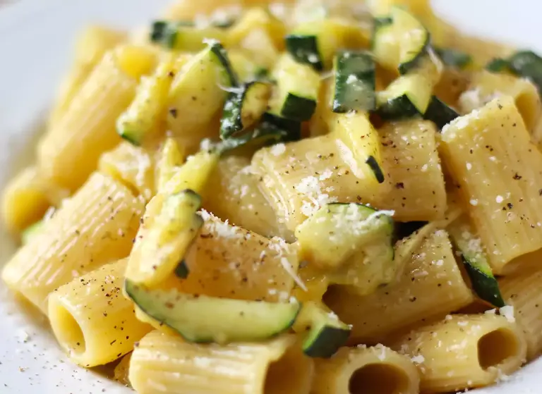 Carbonara de calabacín: una receta vegetariana fácil y muy cremosa