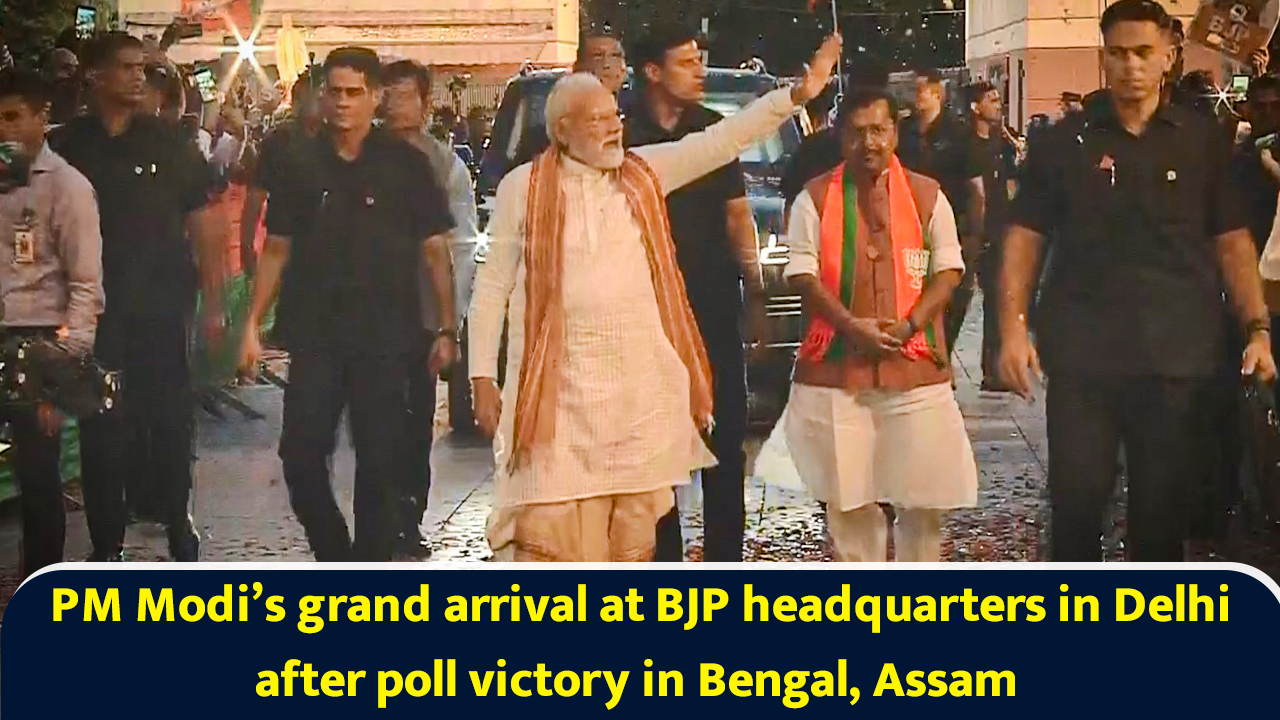 PM Modi's 'Bengali-style dhoti' hogs limelight as he arrives at BJP ...