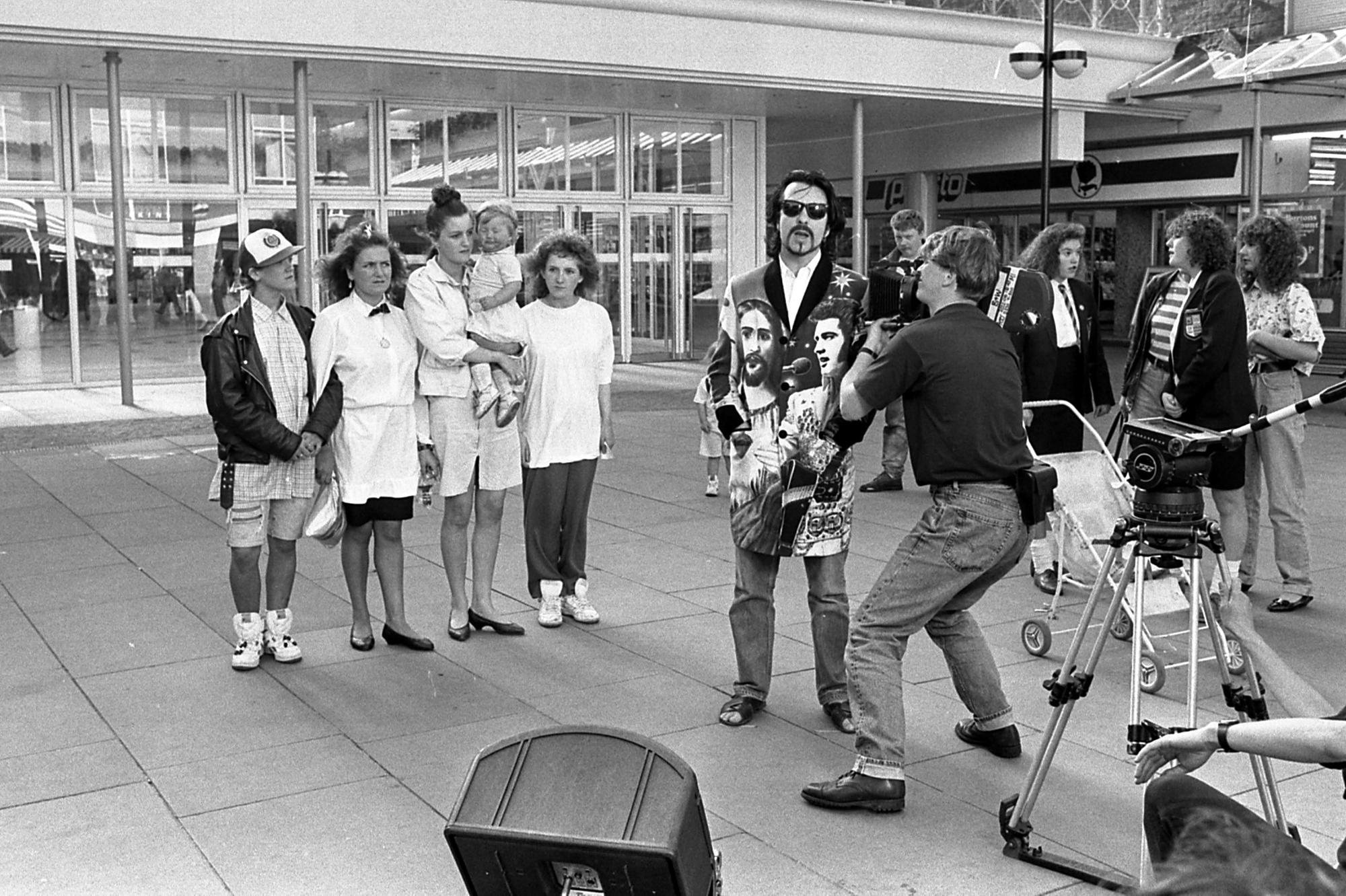 The May day when Sunderland shoppers in the Bridges were treated to a ...