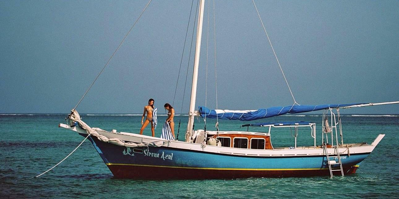 Τα μαγιό που κολακεύουν τις γυναίκες με μικρό στήθος - τι πρέπει να ...