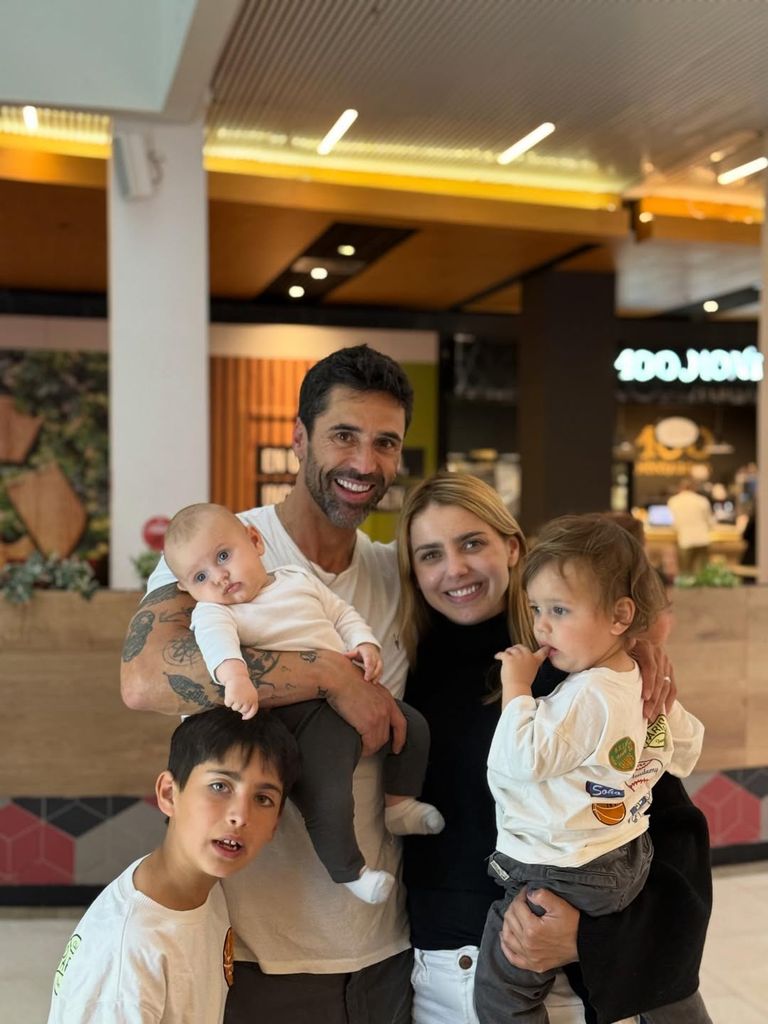 Michelle Renaud celebra el Día de las Madres en España: 'Mis hijos son ...