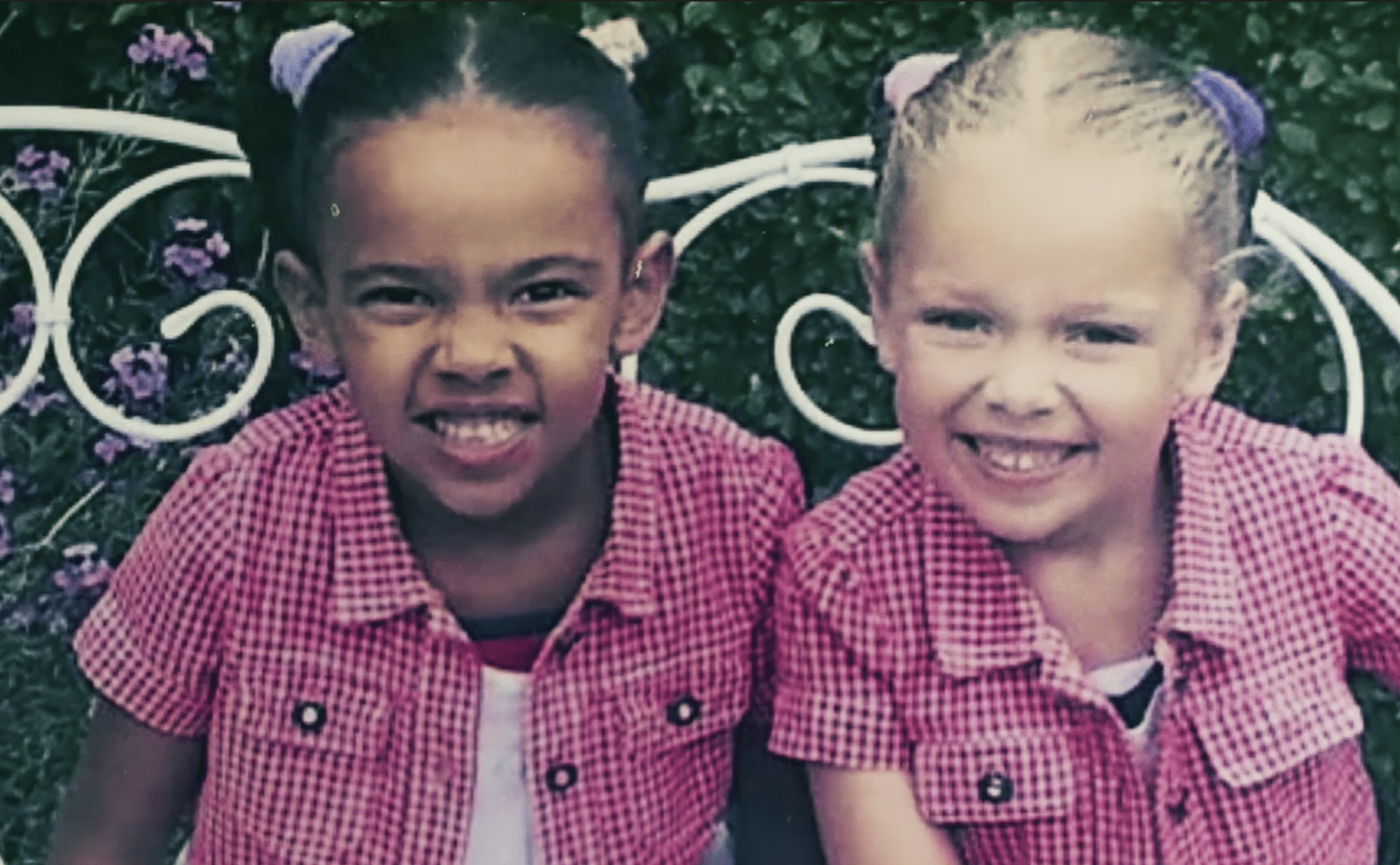 20 twin facts that still surprise singletons
