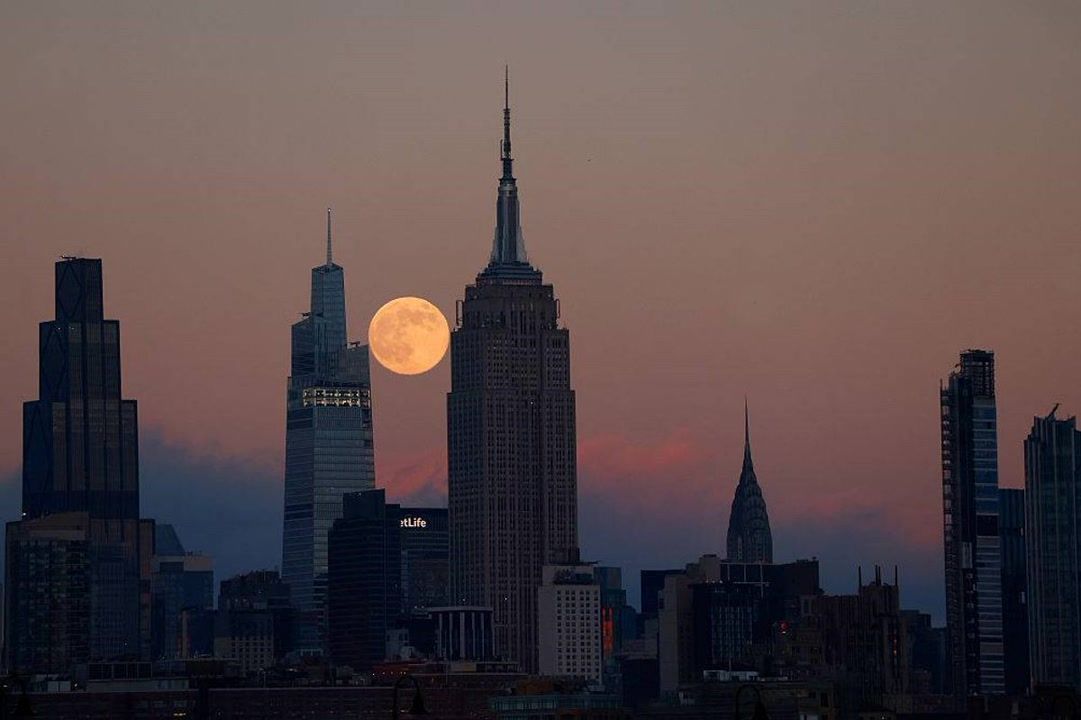 May will have 2 rare full moons