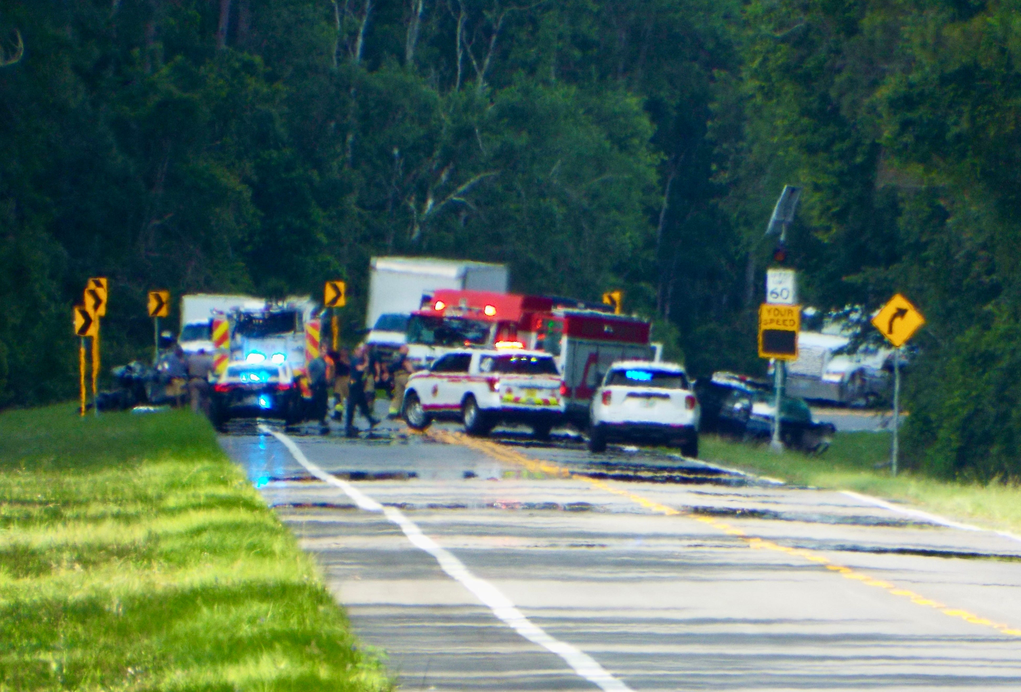 3 dead in multi-vehicle crash near Volusia Speedway Park, FHP says