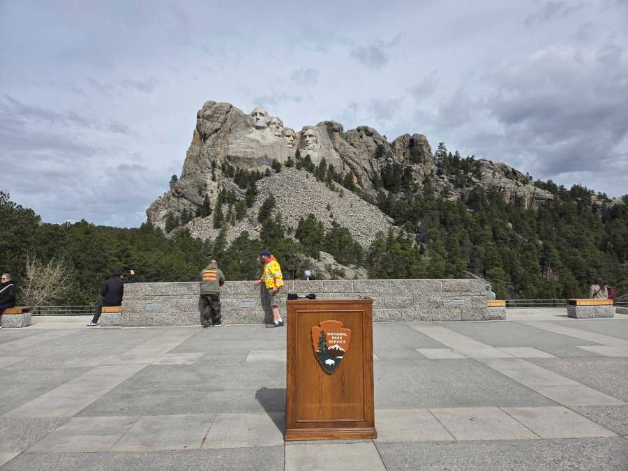 Officials kick off tourism week at Mount Rushmore