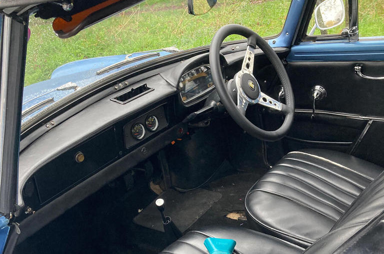 Renault Caravelle 1100: The beautiful 'poor man's Ferrari' with 55bhp