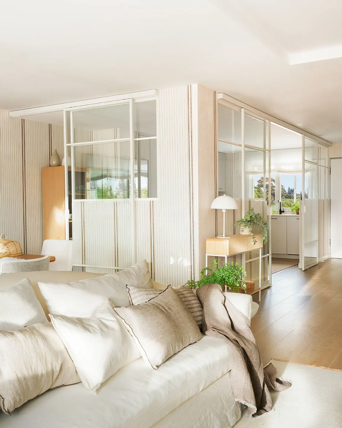 Cocinas con cerramiento: 10 ideas para ganar luz y amplitud sin sufrir ...