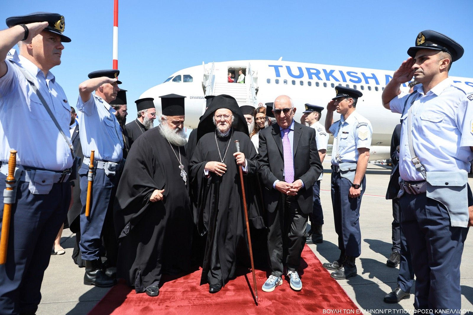 Η υποδοχή του Πατριάρχη Βαρθολομαίου στην Αθήνα και η συνάντηση με τον ...