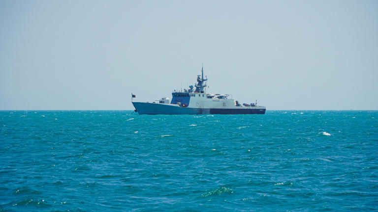 US Central Command commits guided-missile destroyers and 15,000 troops ...