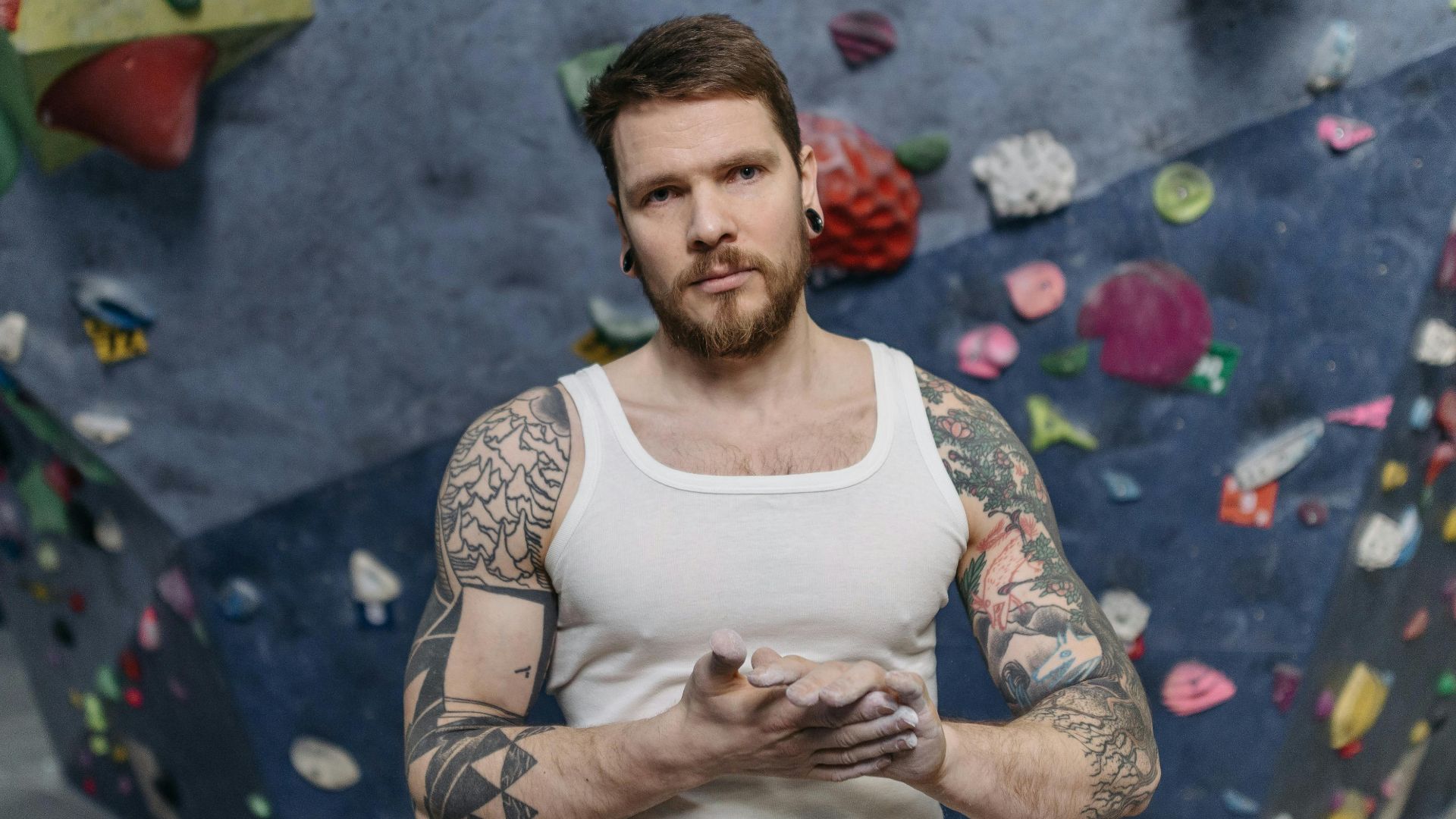 20 tattoos that instantly reveal whether a man is a player